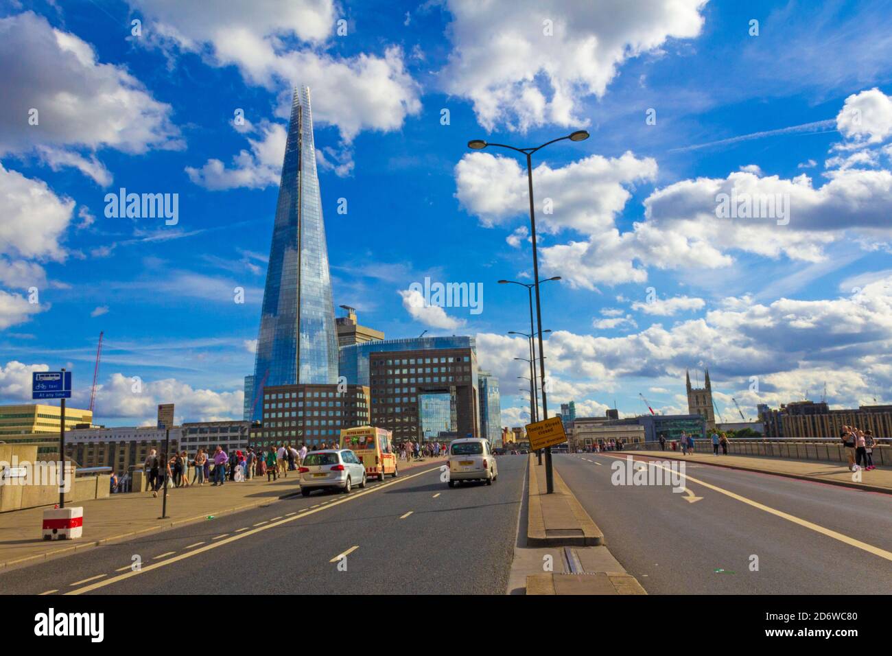 Beautiful summer day view from London Bridge A3 road to the impressive ...