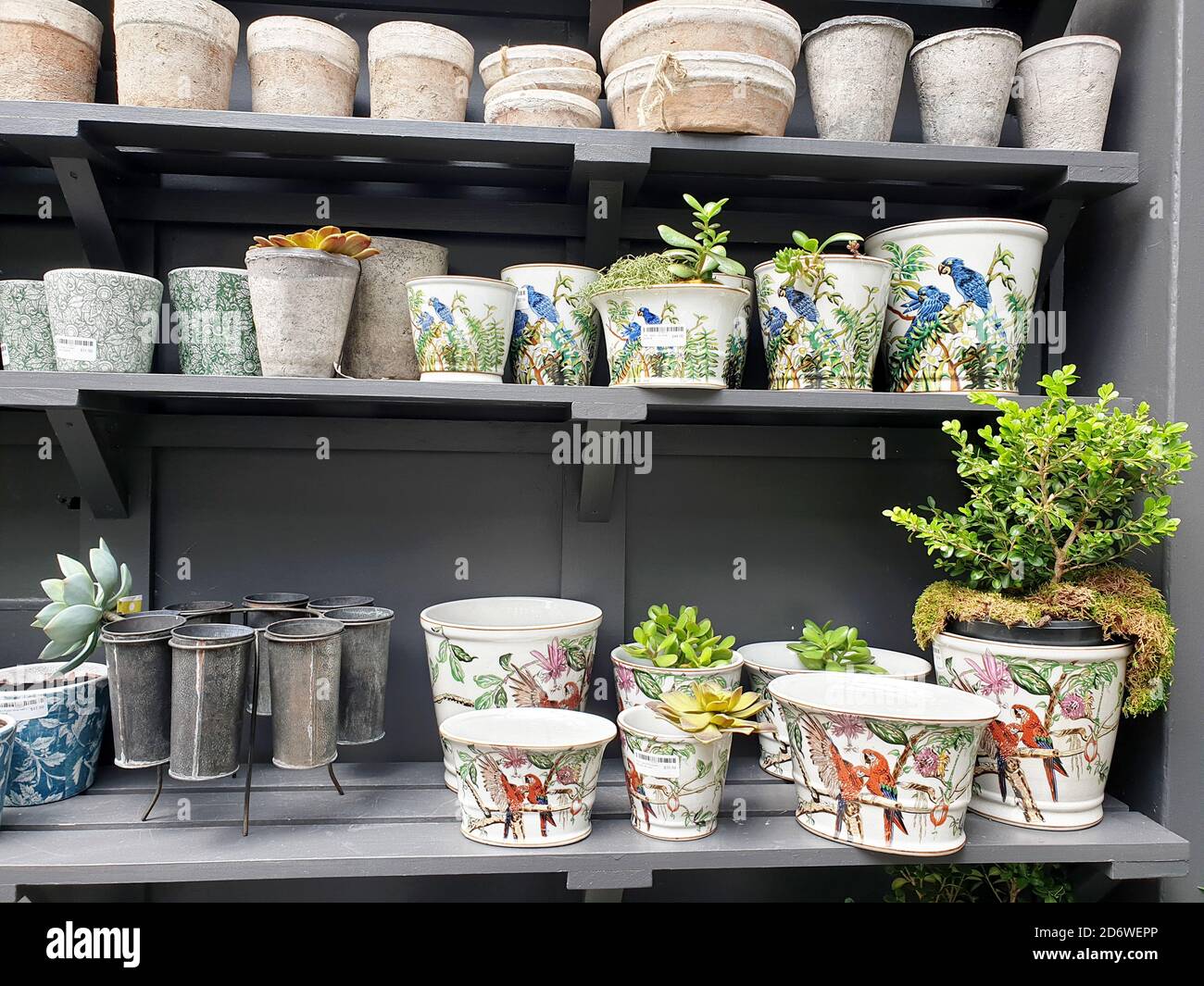 Small exhibition stands hi-res stock photography and images - Alamy