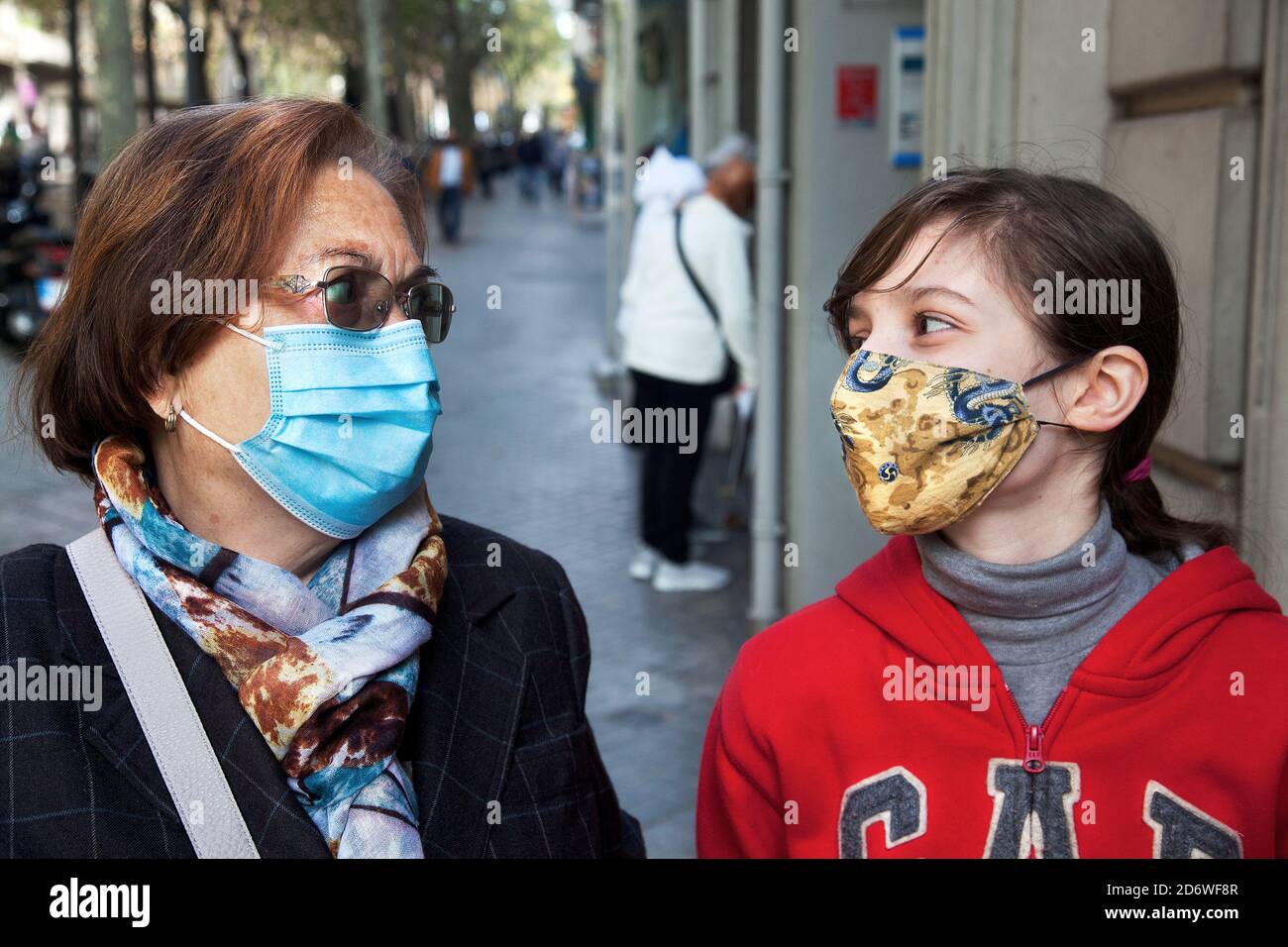 Exchange of glances hi-res stock photography and images - Alamy