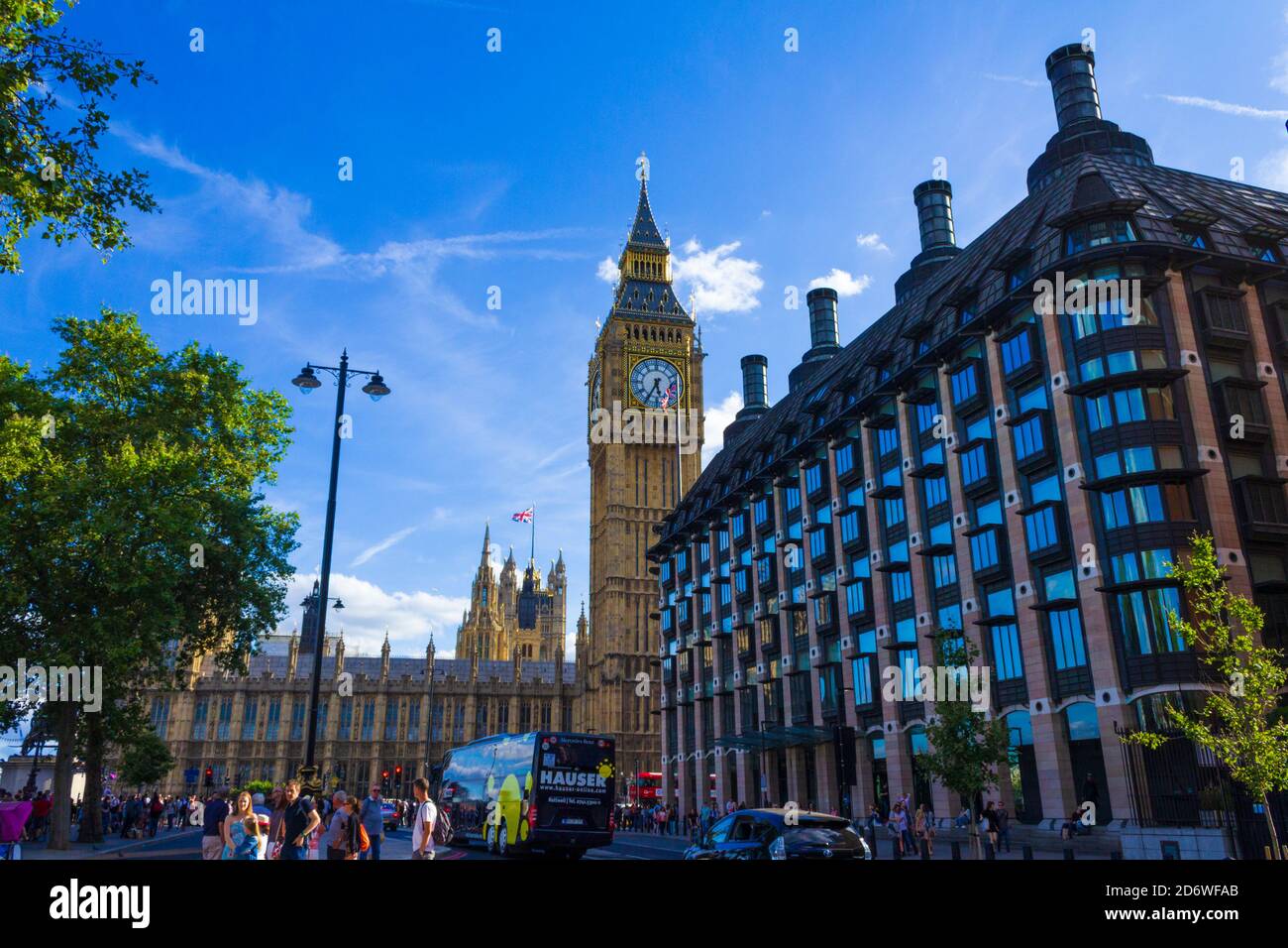 Grade i listed 1970 hi-res stock photography and images - Alamy
