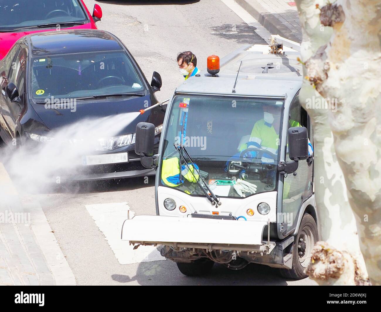People in the street wrong mask on Stock Photo - Alamy