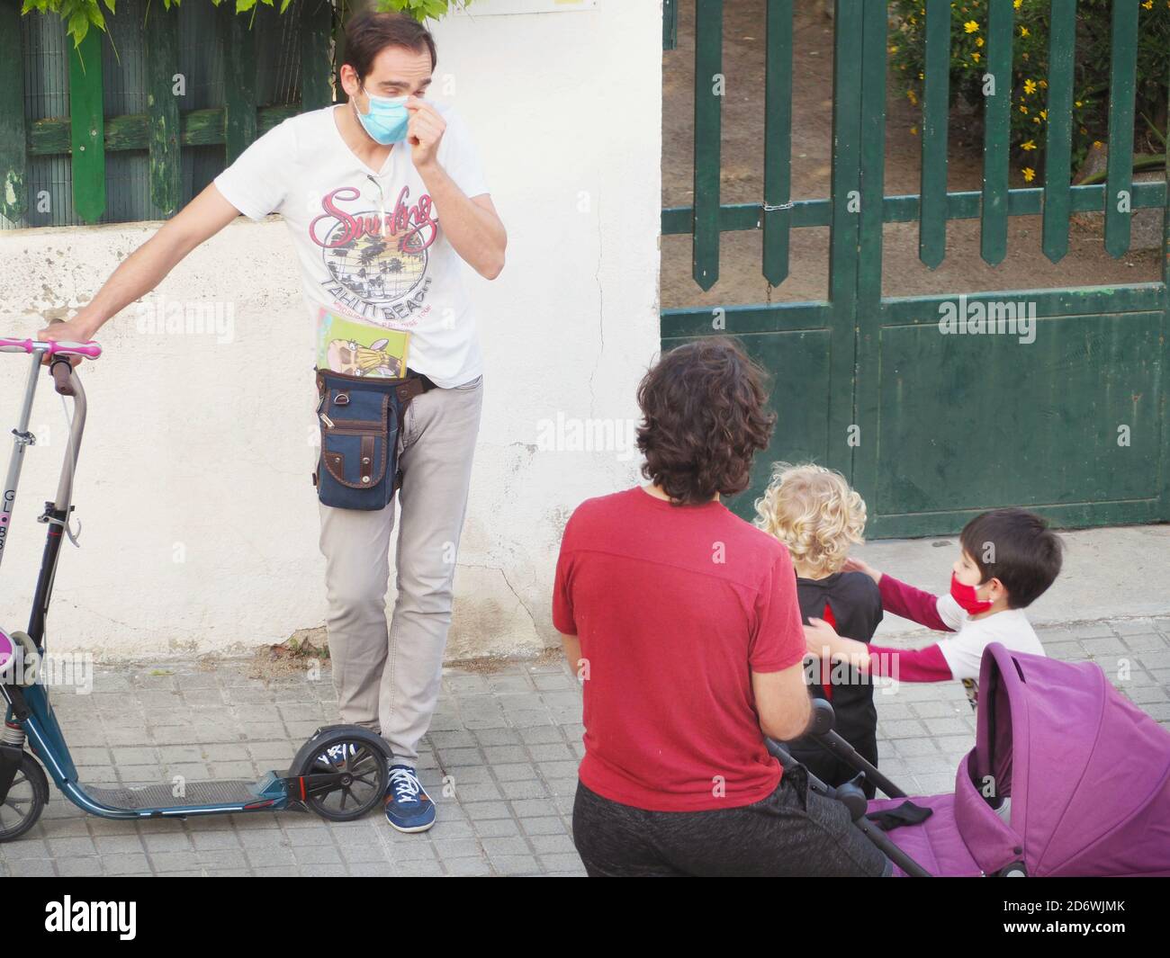 Wrong mask on hi-res stock photography and images - Alamy