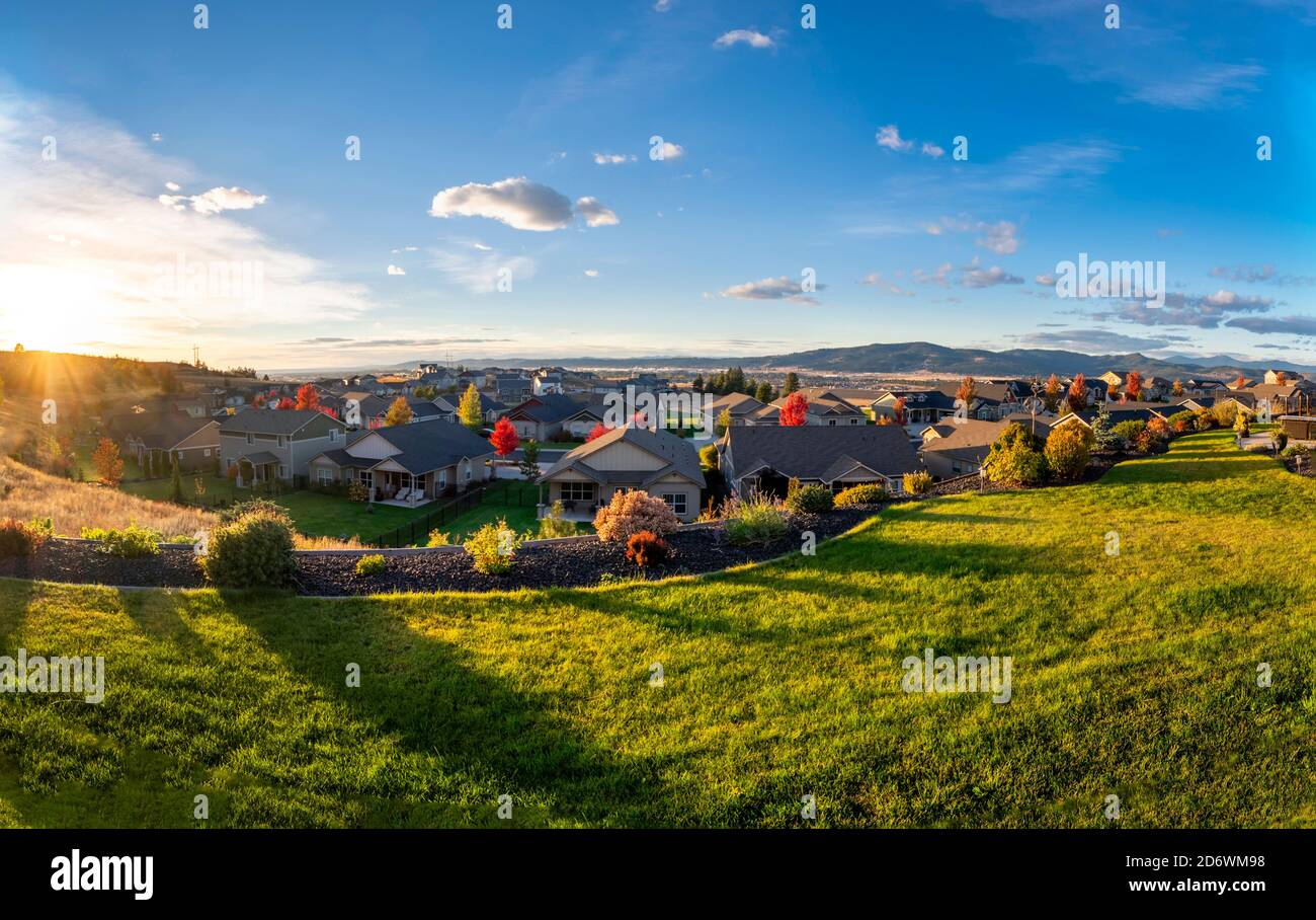 Suburban scenery hi-res stock photography and images - Alamy