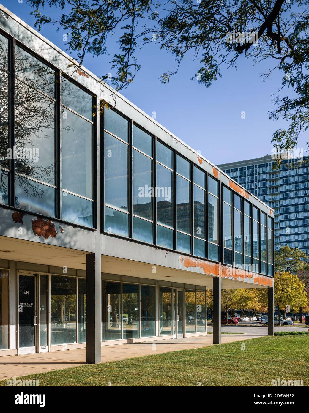 Lake Meadows Professional Building designed by Skidmore Owings ...