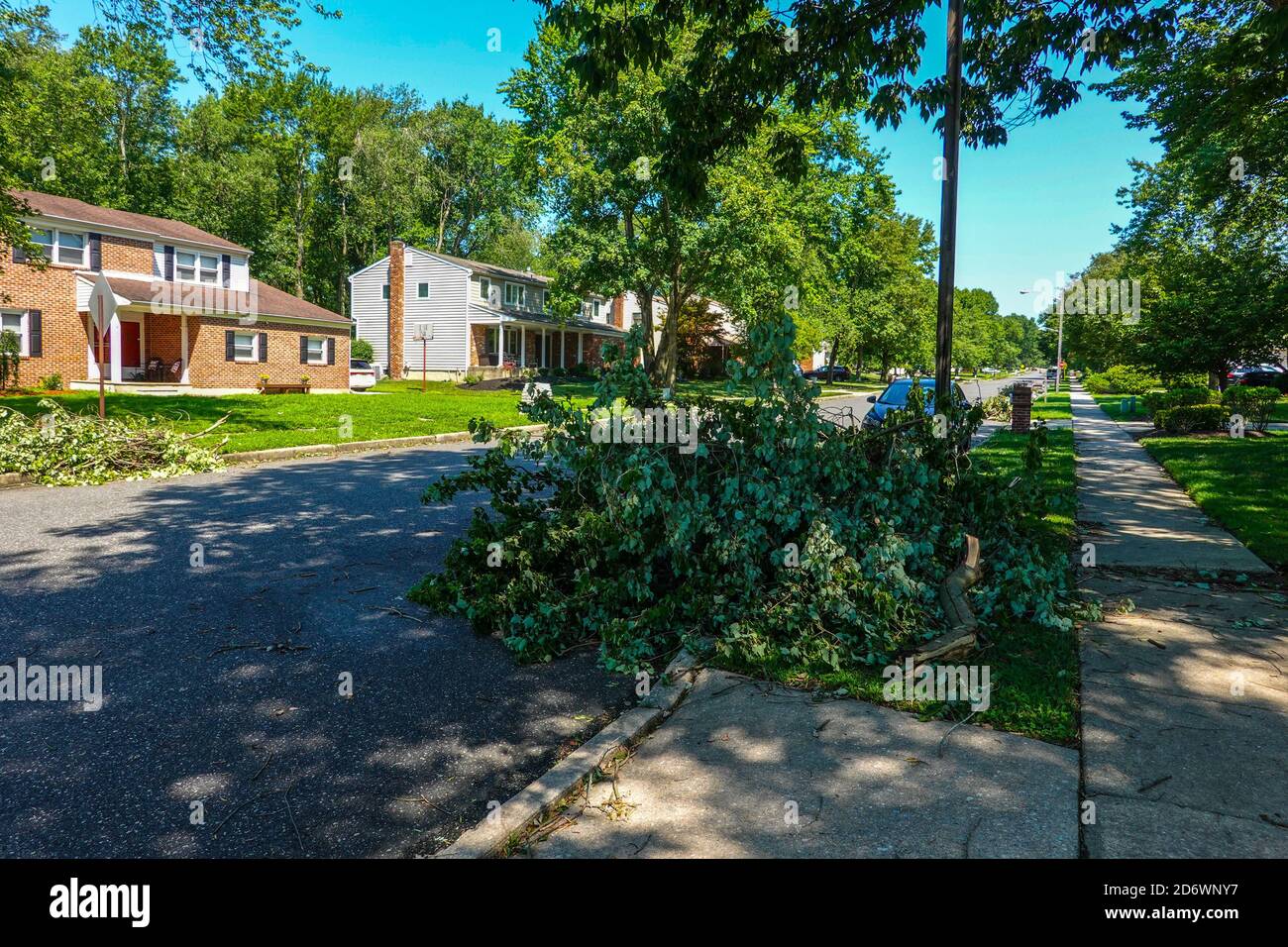 Strong side wind hi-res stock photography and images - Alamy