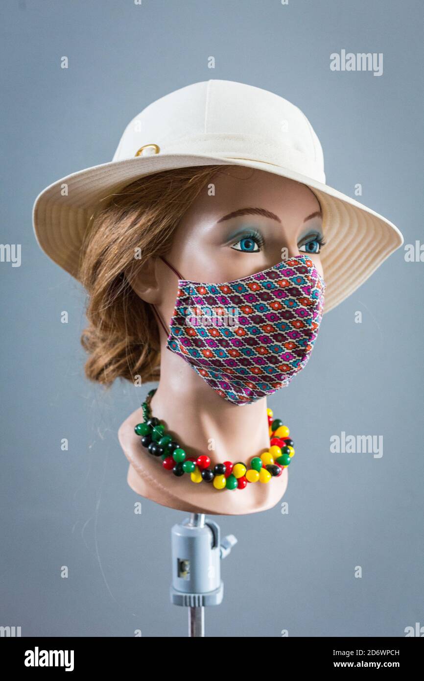 Woman wearing homemade mask Stock Photo - Alamy