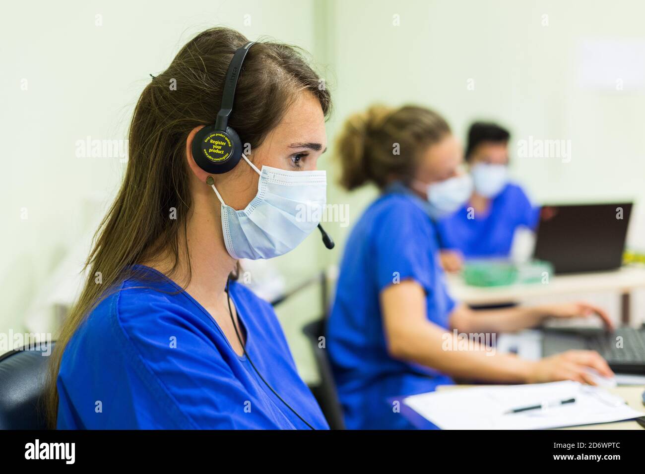 Platform intern hi-res stock photography and images - Alamy