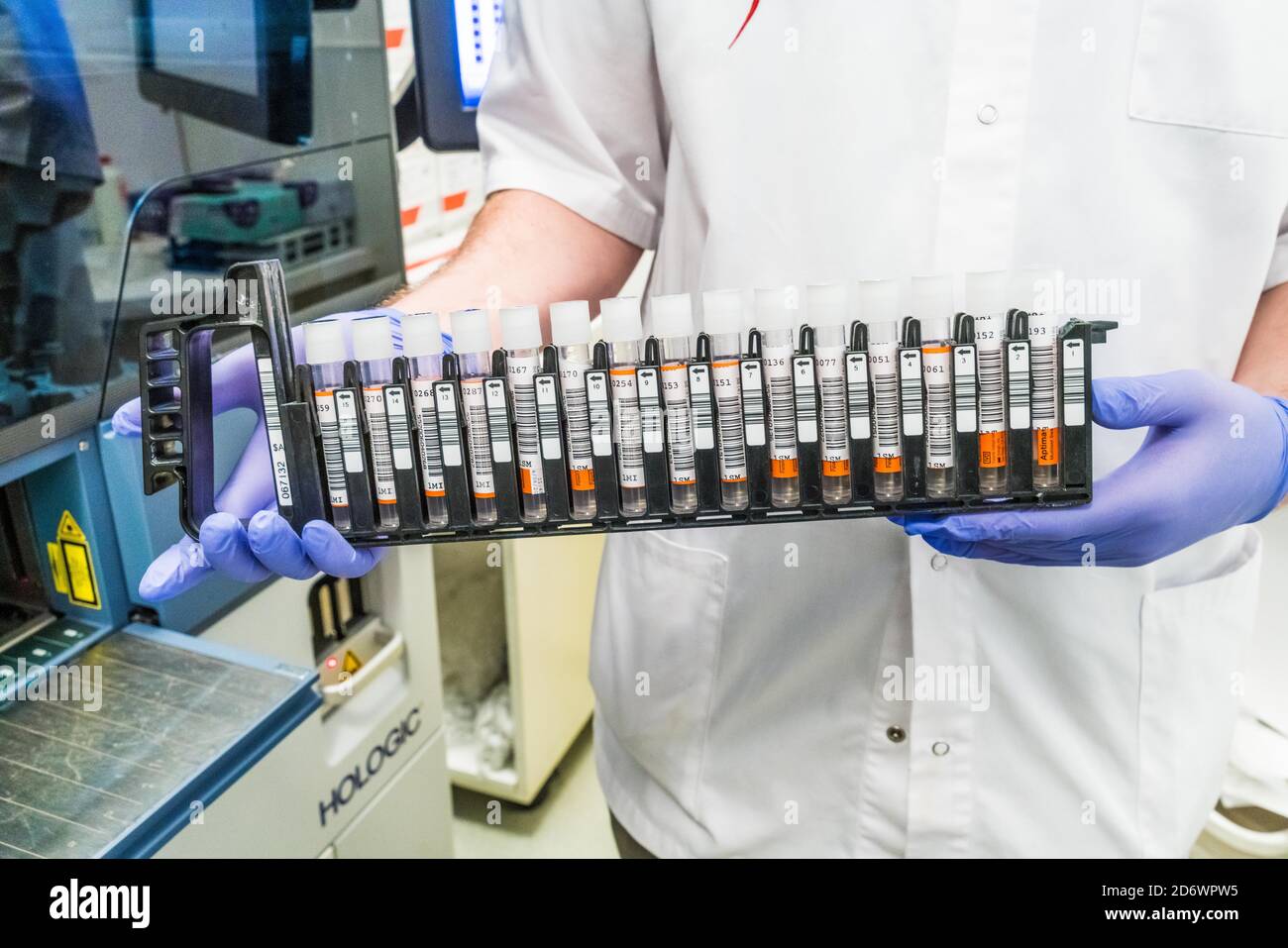Processing of PCR tests, Covid 19 screening, Cosem Laboratory Paris ...