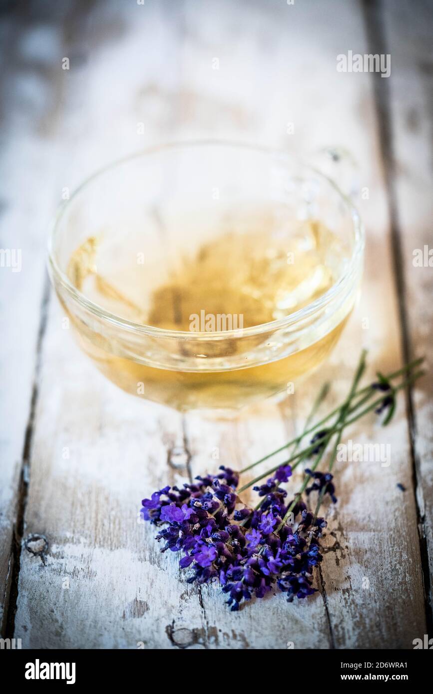 Lavender tea hi-res stock photography and images - Alamy