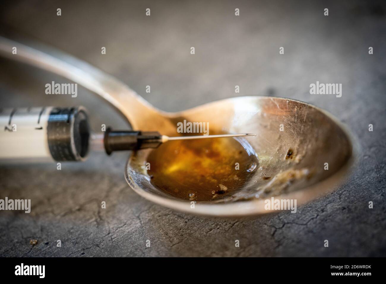 Heroin injection, France Stock Photo - Alamy