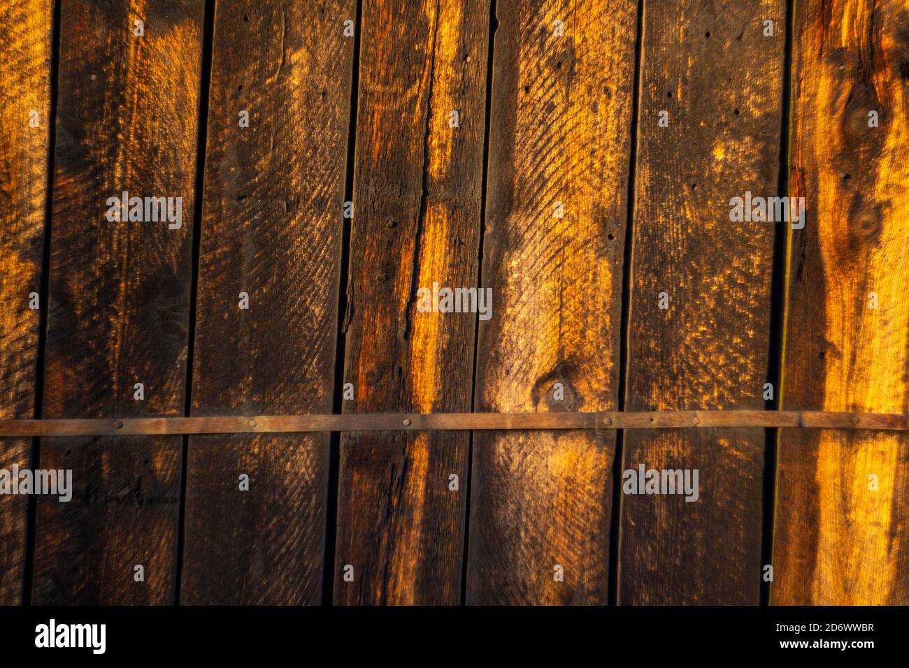 Wood painted dark brown hi-res stock photography and images - Alamy