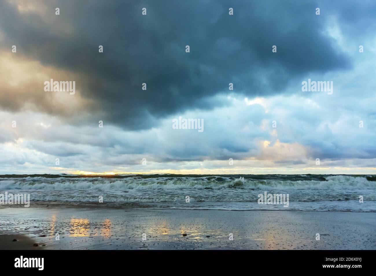 seashore and clouds before a thunderstorm, stormy sea Stock Photo - Alamy