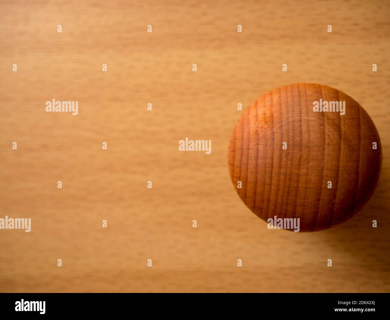 Texture inside wooden table hi-res stock photography and images - Alamy