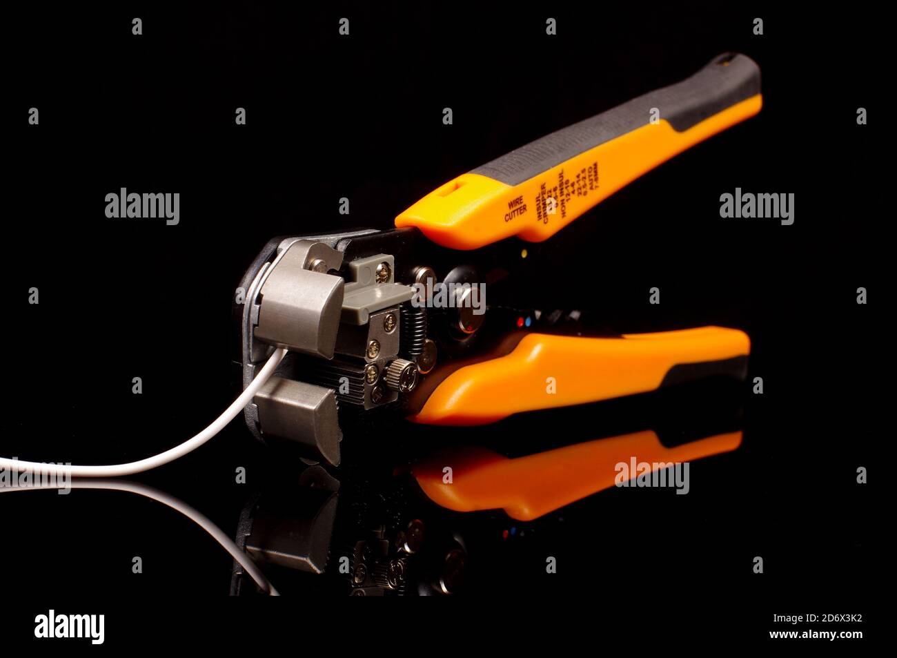 Professional cable termination tool for insulation stripping isolated ...