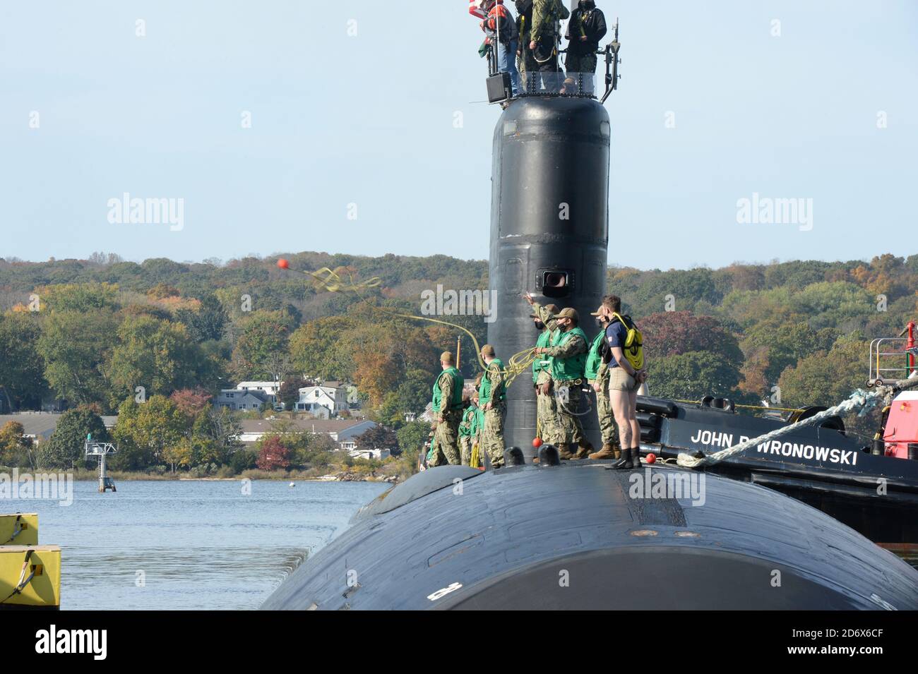 201019-N-GR655-145 GROTON, Conn. (October 19, 2020) - The Los Angeles ...