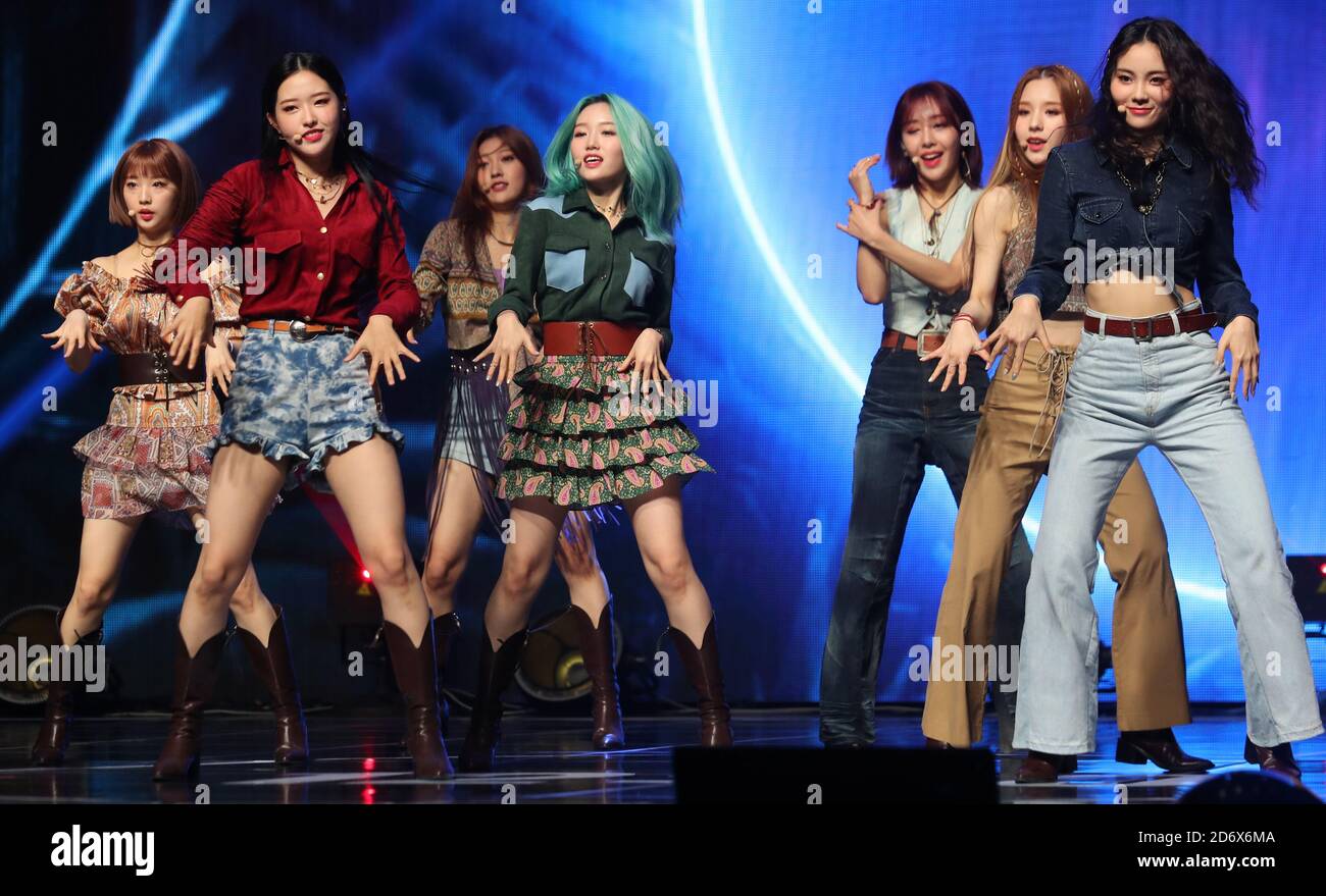 20th Oct, 2020. S. Korean girl group Loona South Korean girl group ...