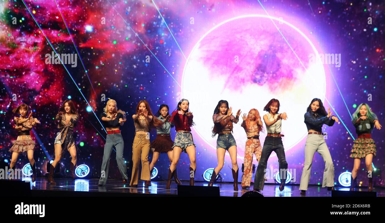 20th Oct, 2020. S. Korean girl group Loona South Korean girl group ...