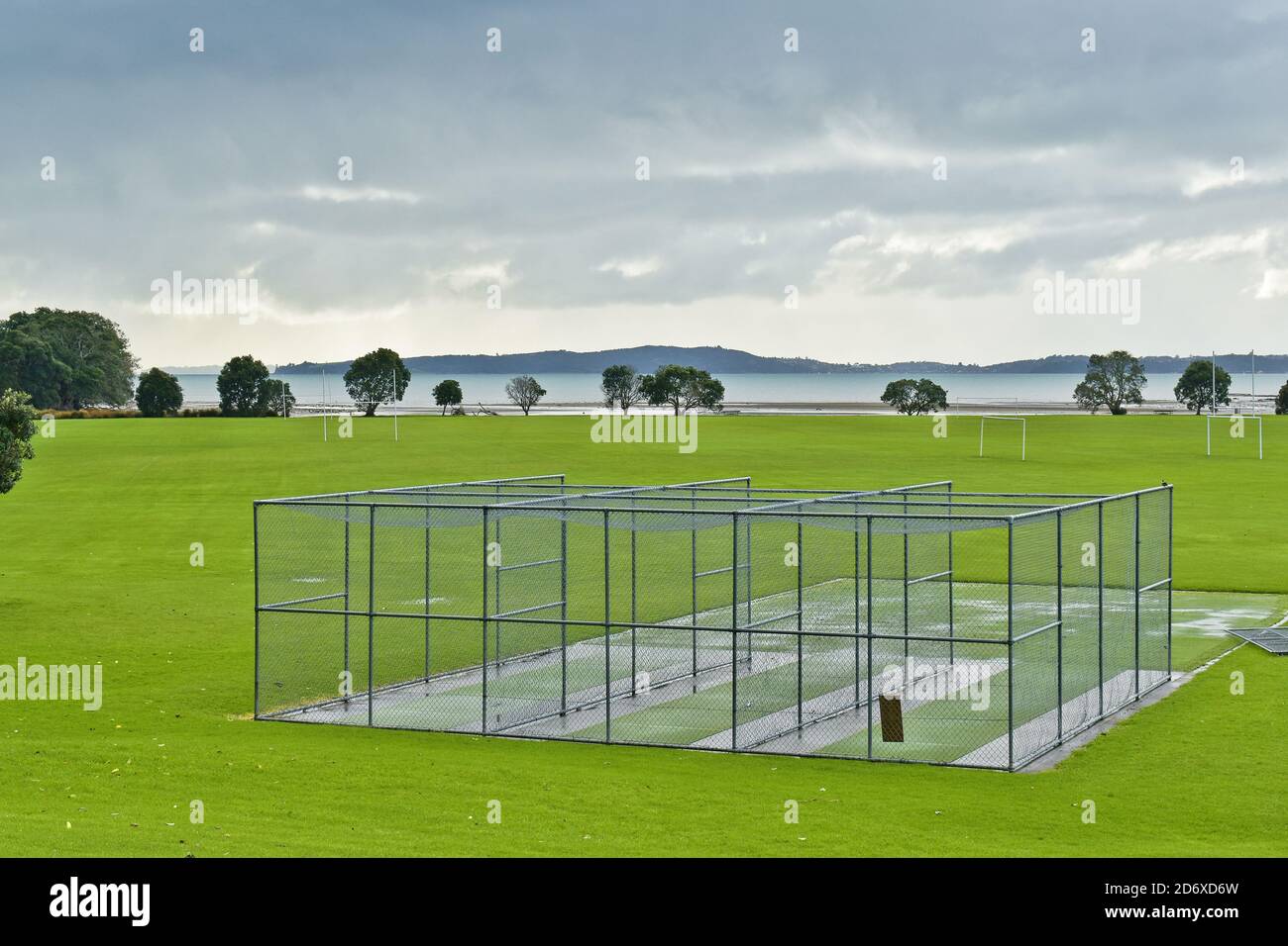 Cricket cage hi-res stock photography and images - Alamy