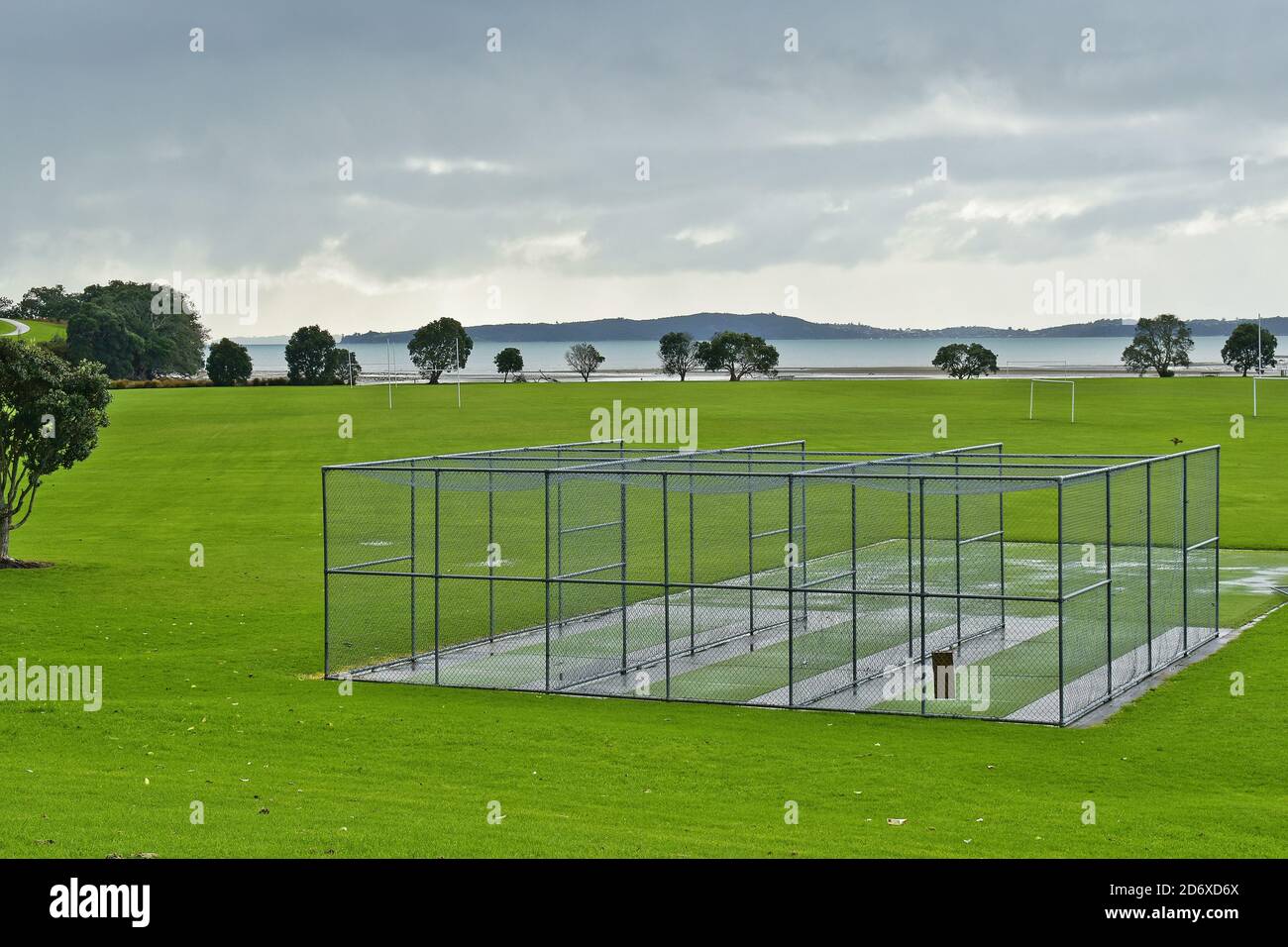 Cricket cage hi-res stock photography and images - Alamy