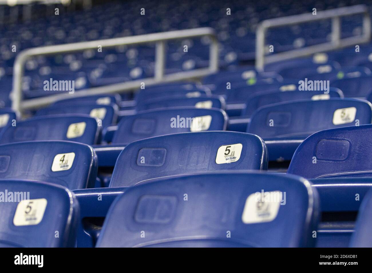 Empty stadium 2020 american hi-res stock photography and images - Alamy