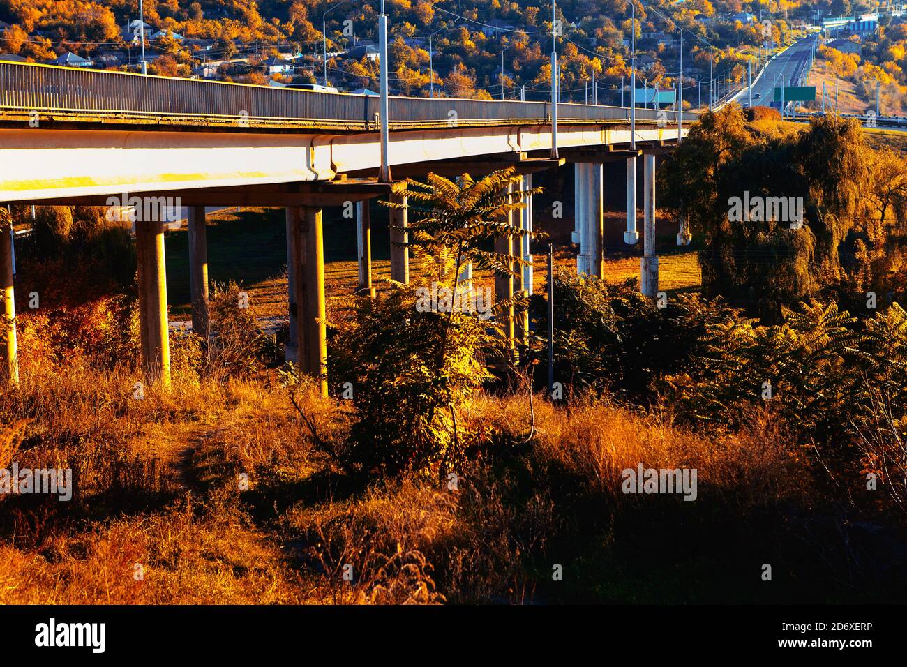 Stringer beam bridge hi-res stock photography and images - Alamy