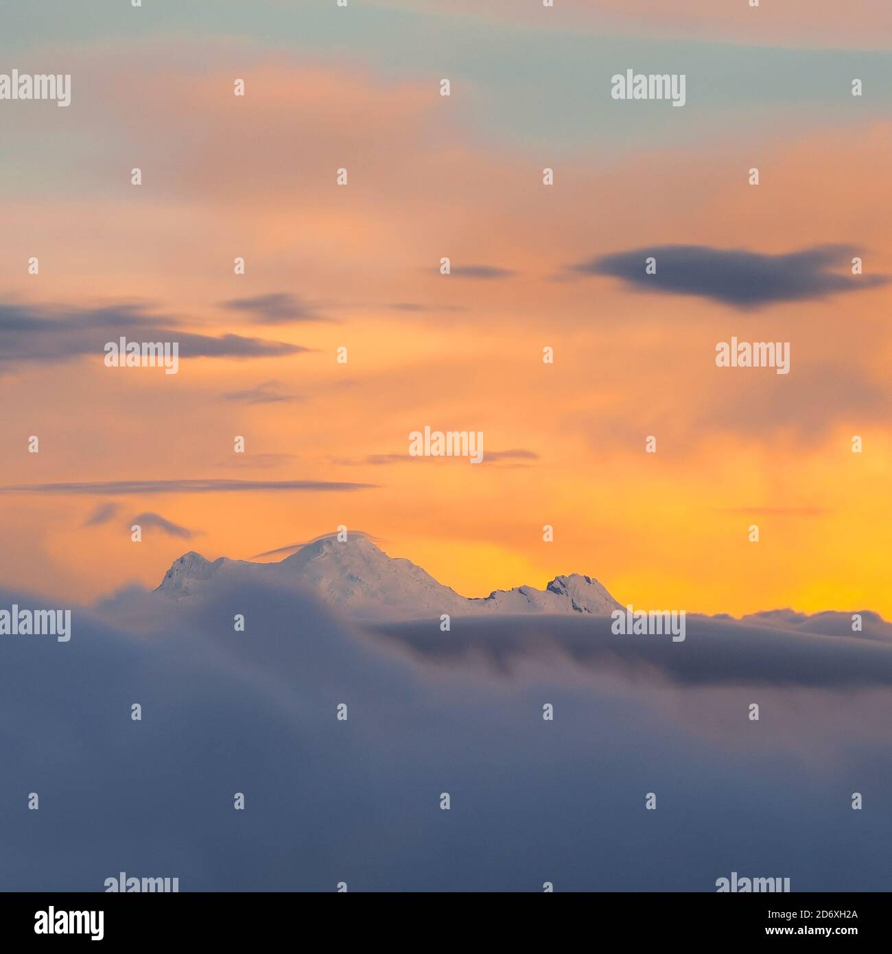 Sunset volcano hi-res stock photography and images - Alamy