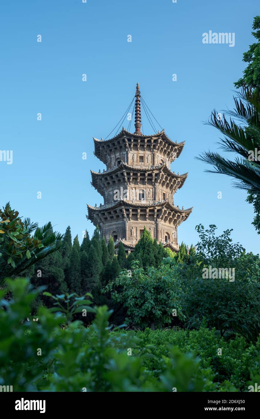 Chinese ancient Buddhist pagoda architecture Stock Photo - Alamy