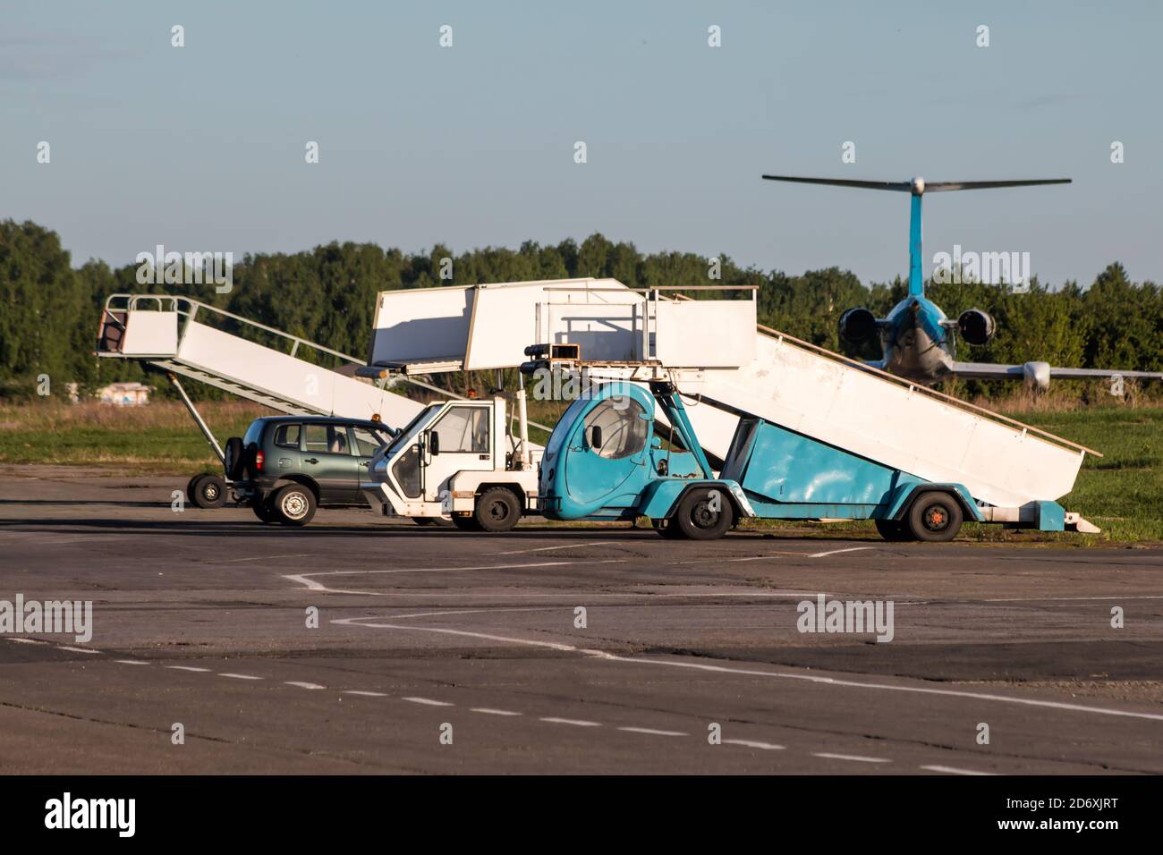 Boarding ramps hi-res stock photography and images - Alamy