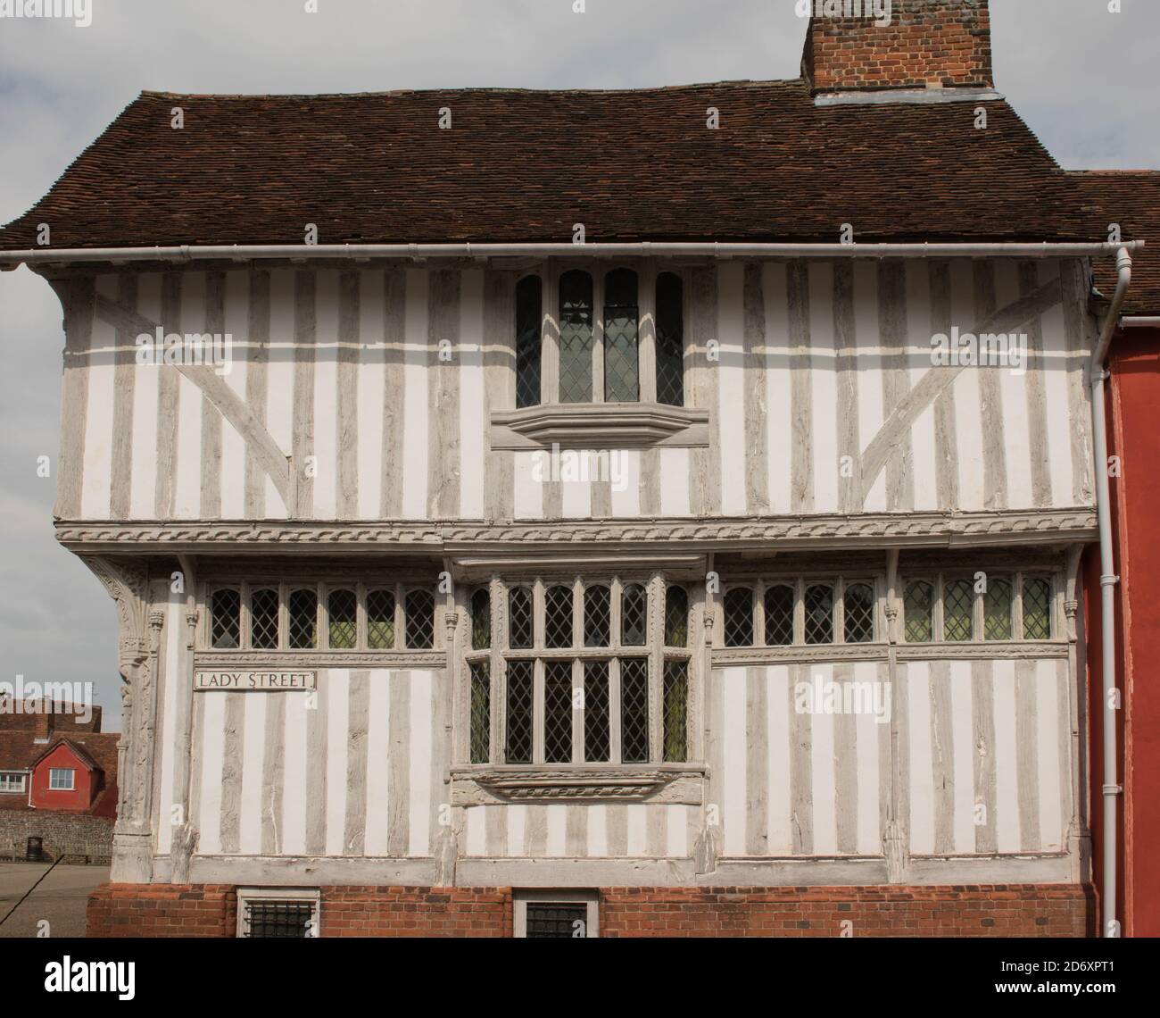 The medieval and tudor guildhall hi-res stock photography and images ...