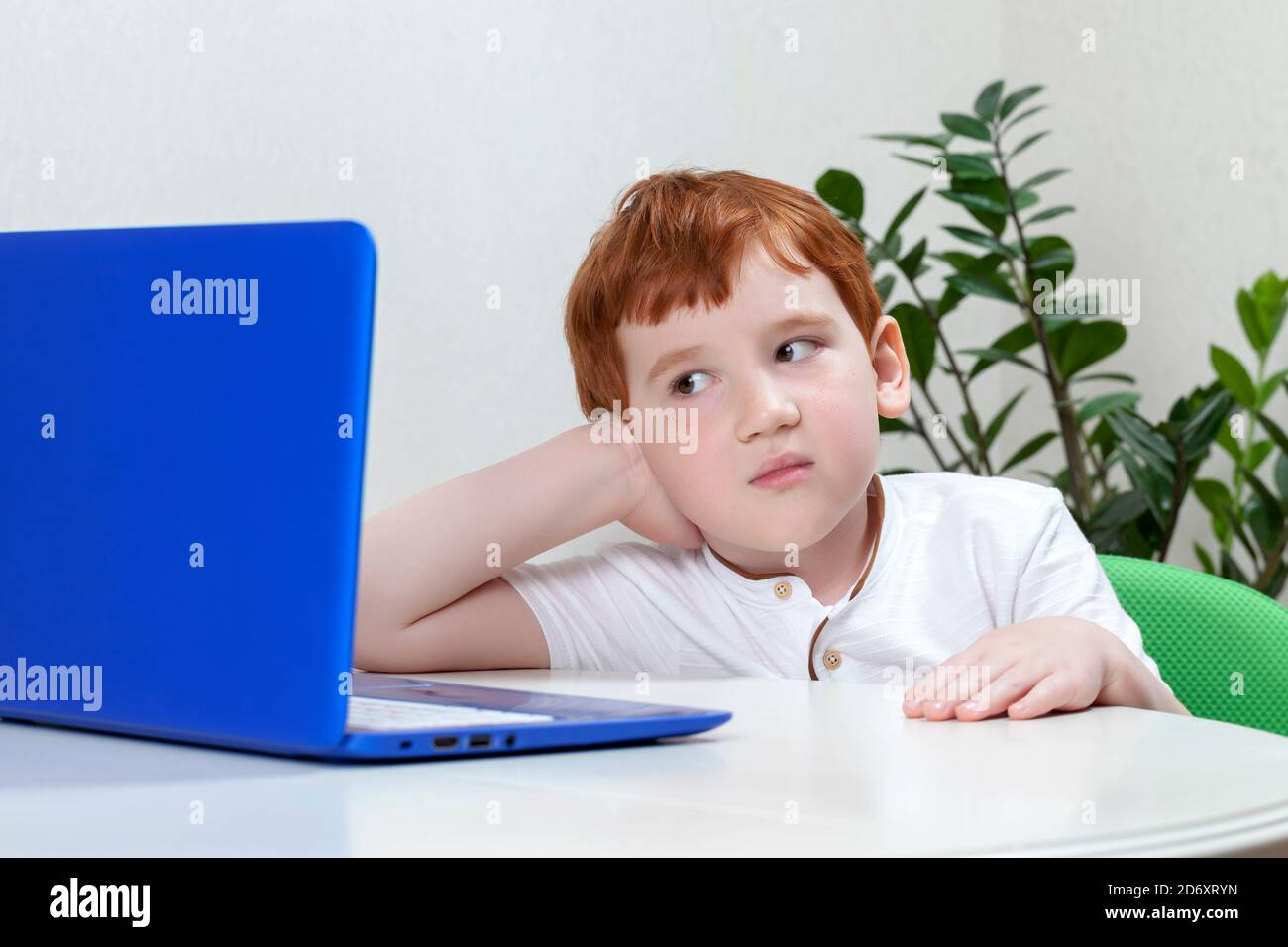 Man destroy computer hi-res stock photography and images - Alamy