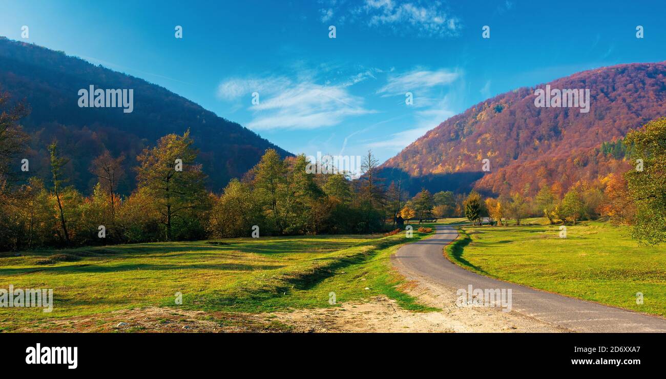 Beautiful valley and trees hi-res stock photography and images - Alamy