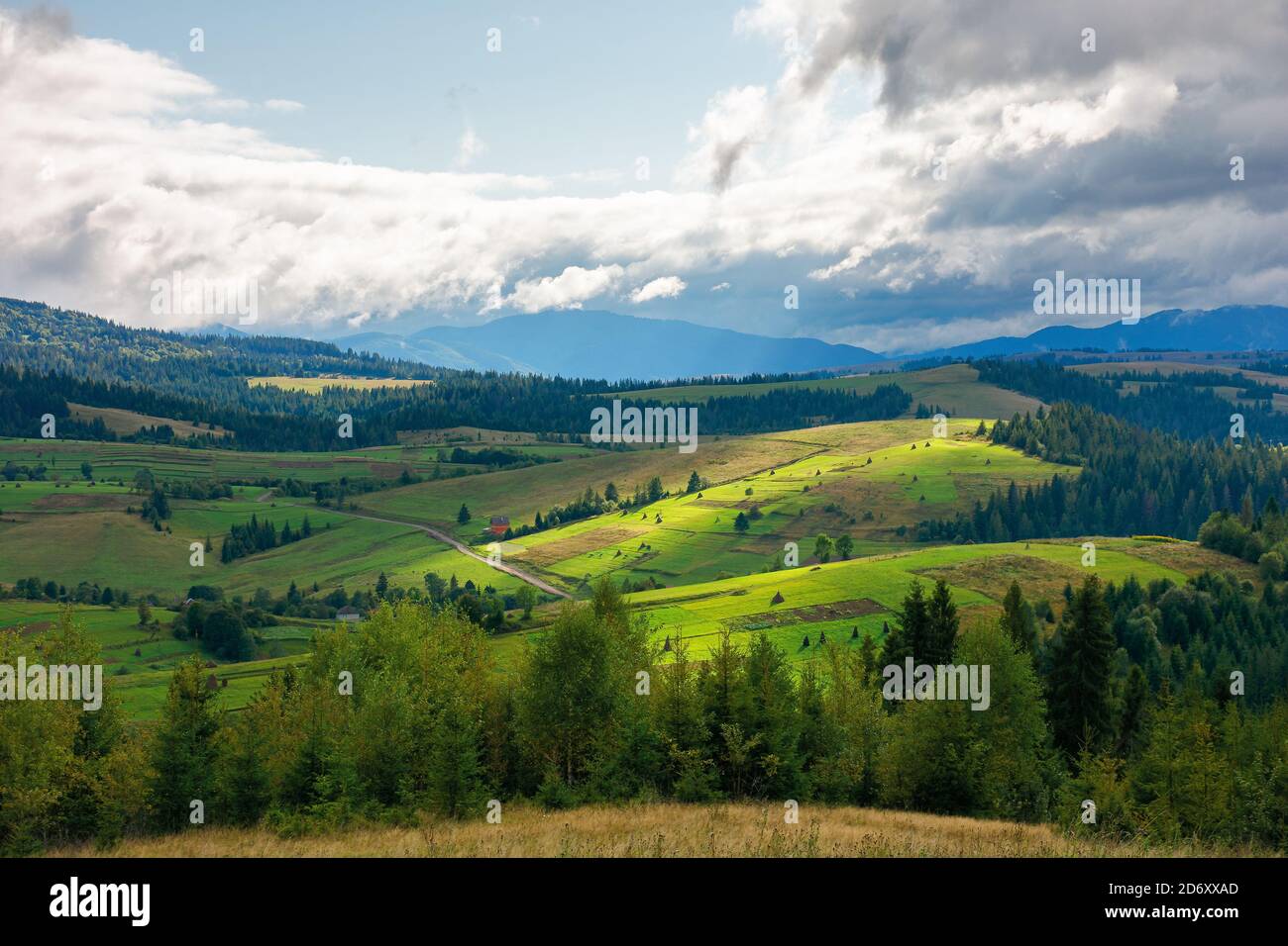 Far distant hills hi-res stock photography and images - Alamy