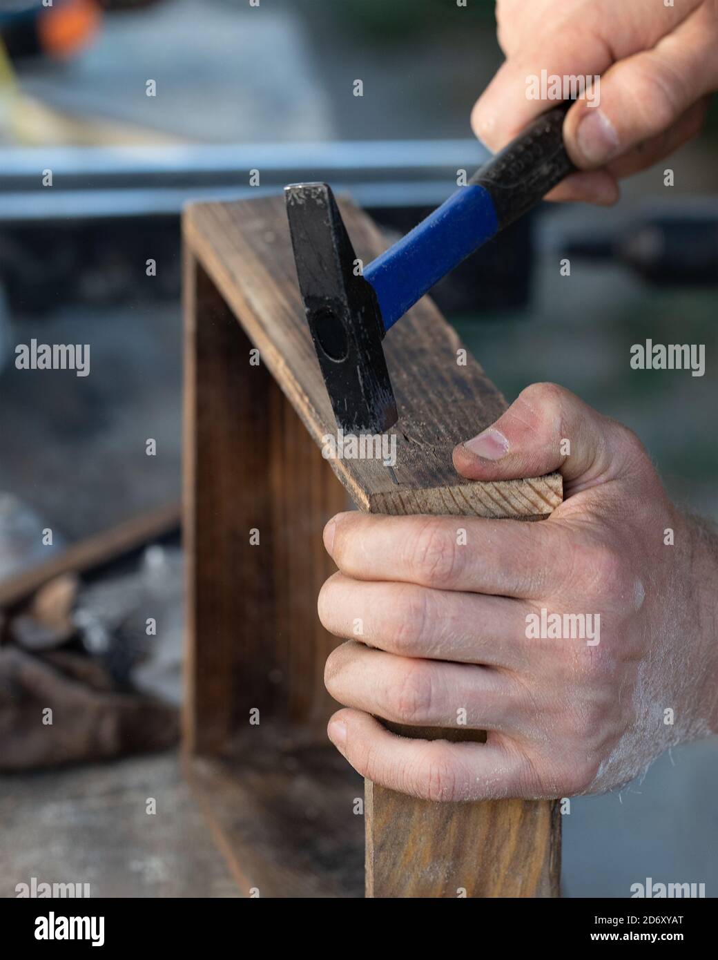 Man using hammer hi-res stock photography and images - Alamy