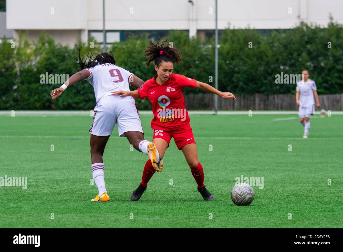 hadija Shaw of FC Girondins de Bordeaux and Sarah Boudaoud of GPSO 92 ...