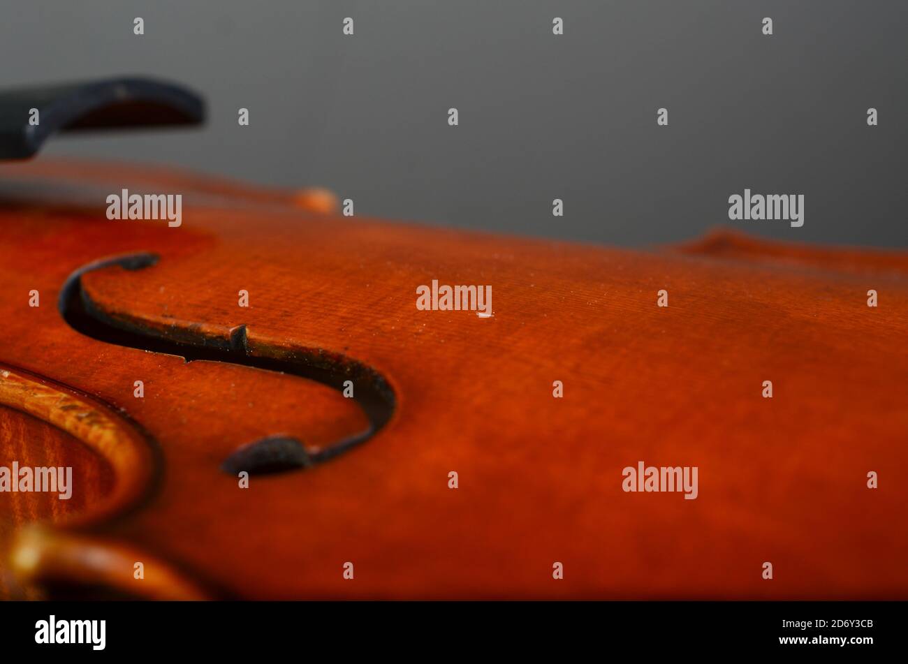 Antiquized vintage violin handmade instrument by Pablo Saco Luthier ...