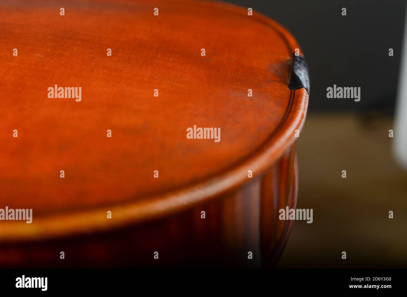 Antiquized vintage violin handmade instrument by Pablo Saco Luthier ...