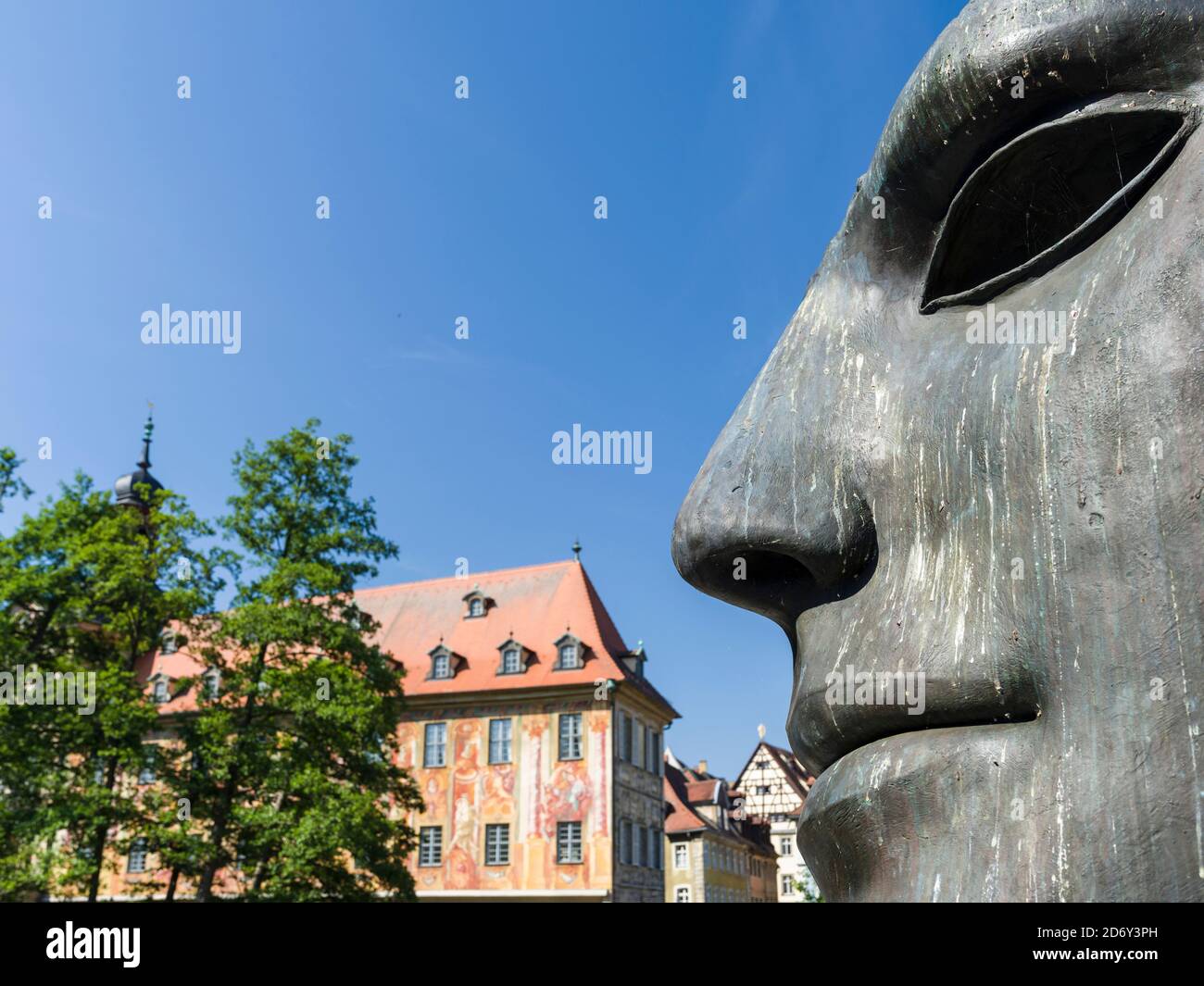 Centurion I by Igor Mitoraj on the lower bridge, in the background the ...