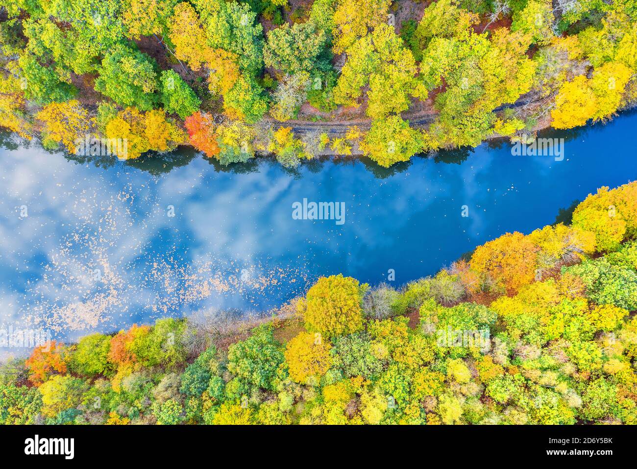 River from above hi-res stock photography and images - Alamy