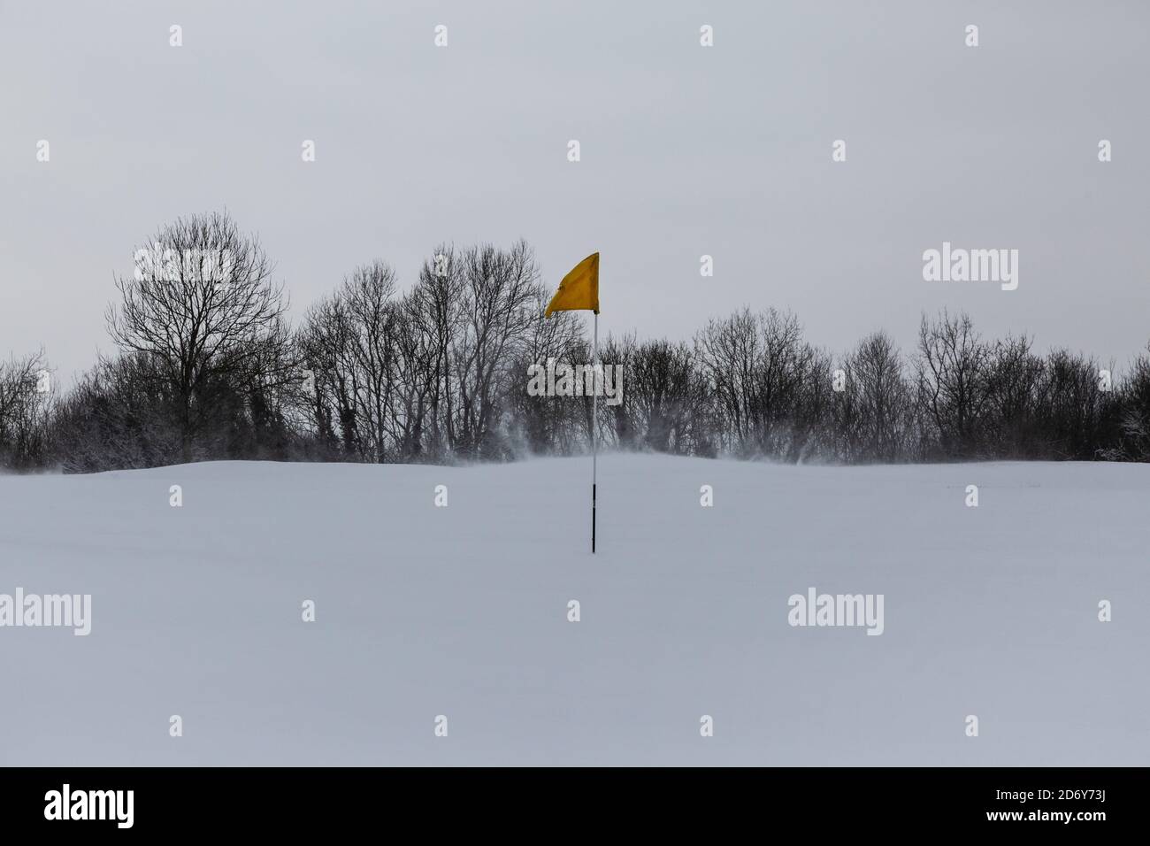 Winter scene on golf course hi-res stock photography and images - Alamy