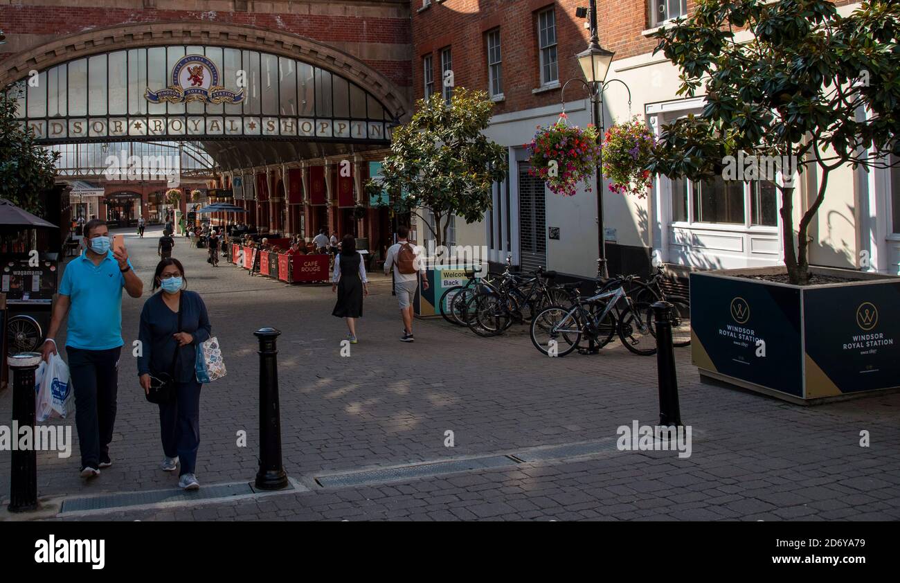 The eton walkway hi-res stock photography and images - Alamy