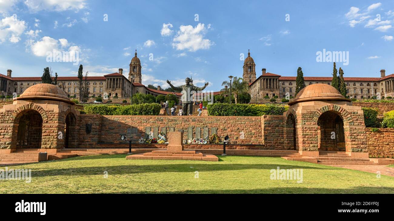 The Statue of Nelson Mandela at the Union Buildings, Pretoria, South ...