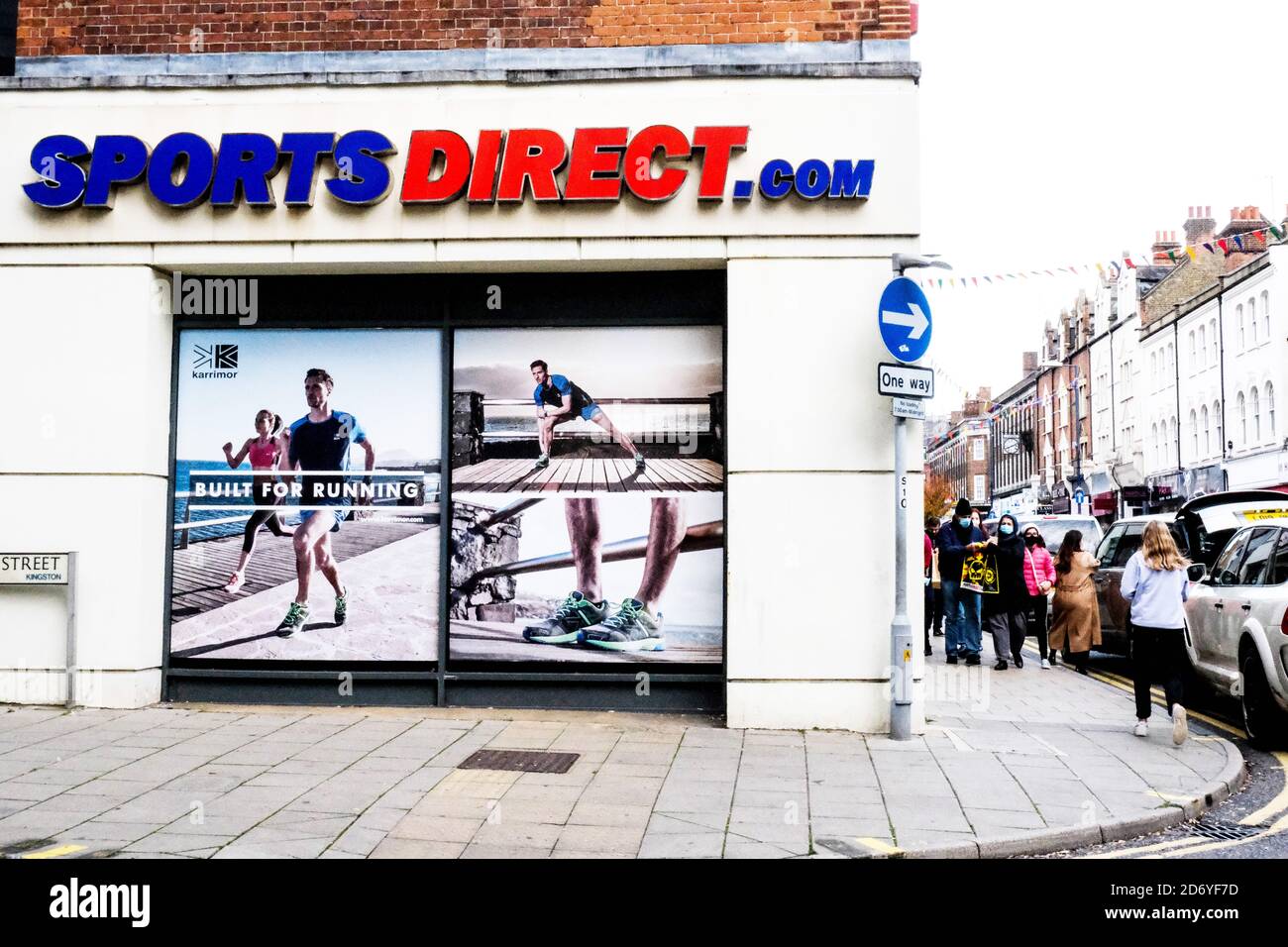 Sports direct sign hi-res stock photography and images - Alamy