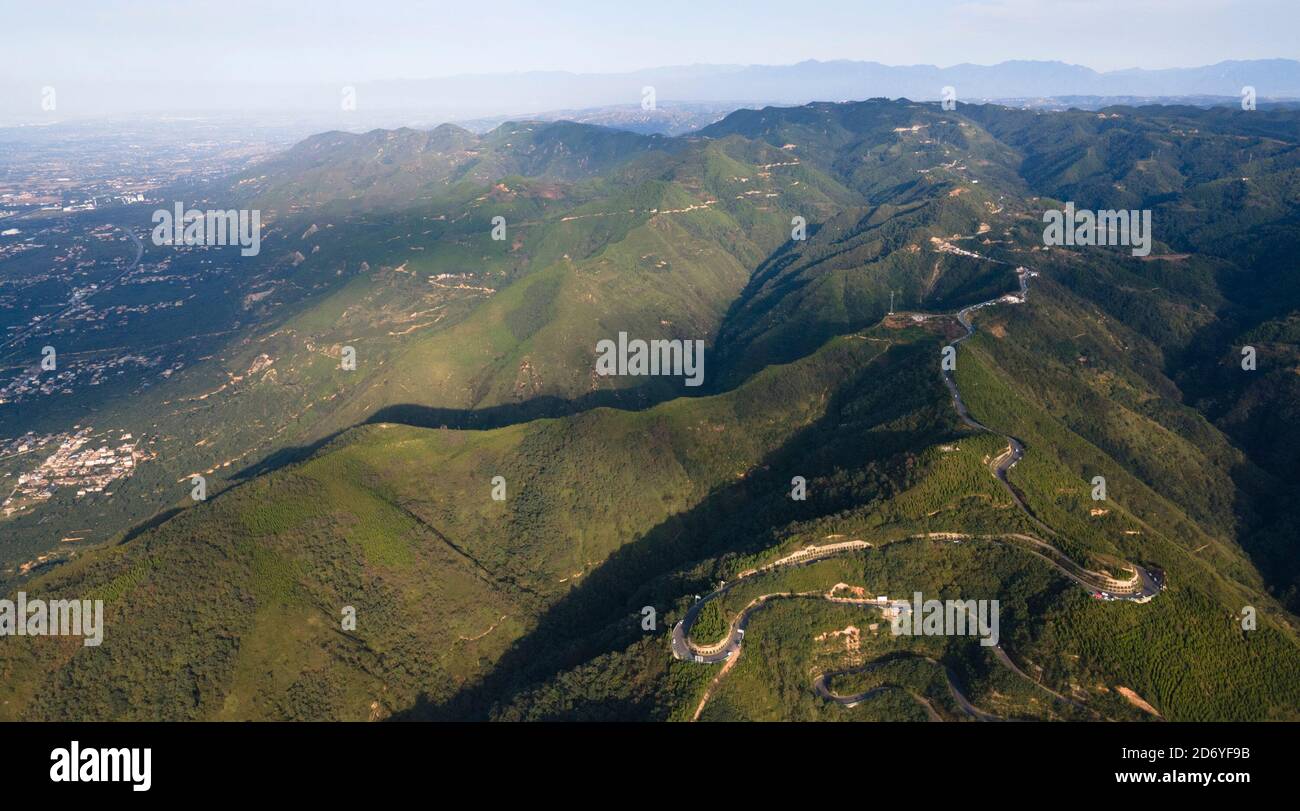 Lishan mountain hi-res stock photography and images - Alamy