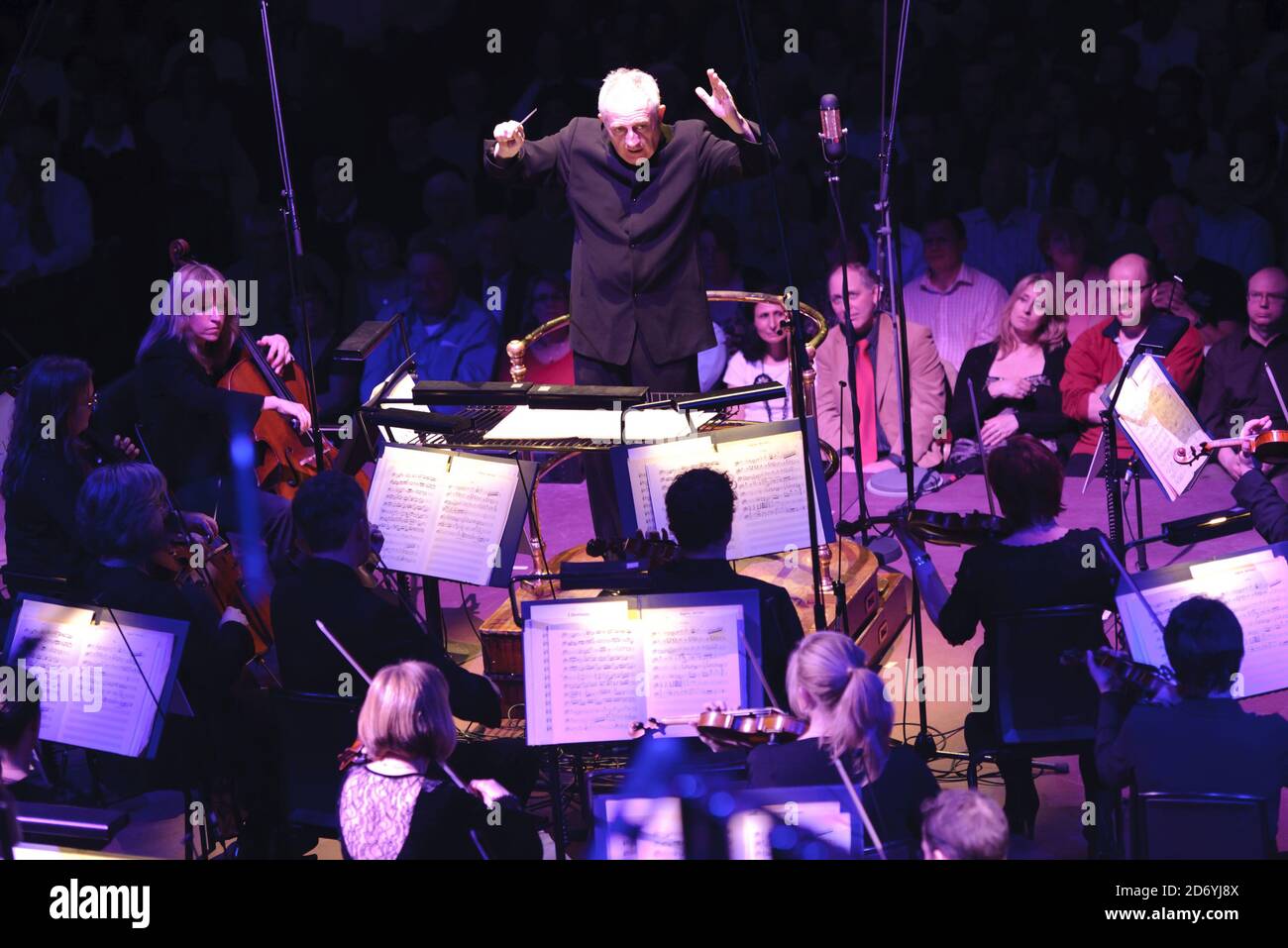 Bramwell Tovey conducts the Orchestra of Opera North at Classic FM Live ...