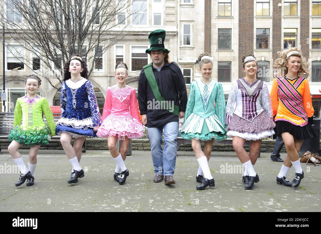Irish jig hi-res stock photography and images - Alamy
