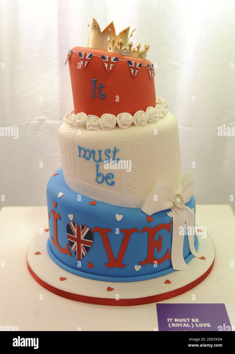 Cakes at the Tate and Lyle 'Let Them Eat Cake' exhibition of royal ...
