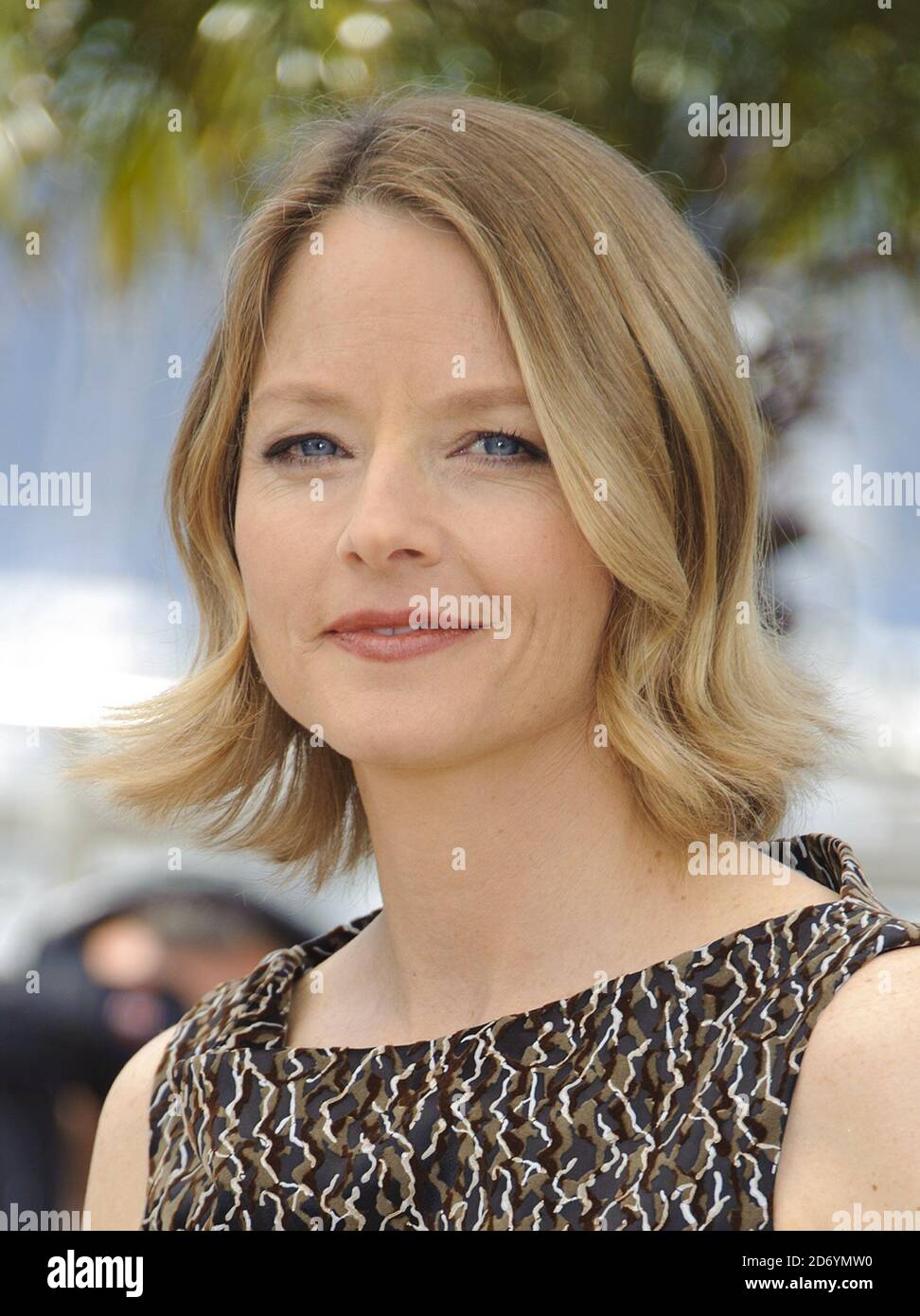 Jodie foster cannes film festival the beaver photocall hi-res stock ...