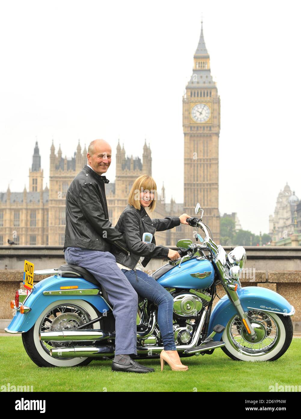 Kate Garraway and uncle Geoff pictured outside St Thomas's Hospital ...