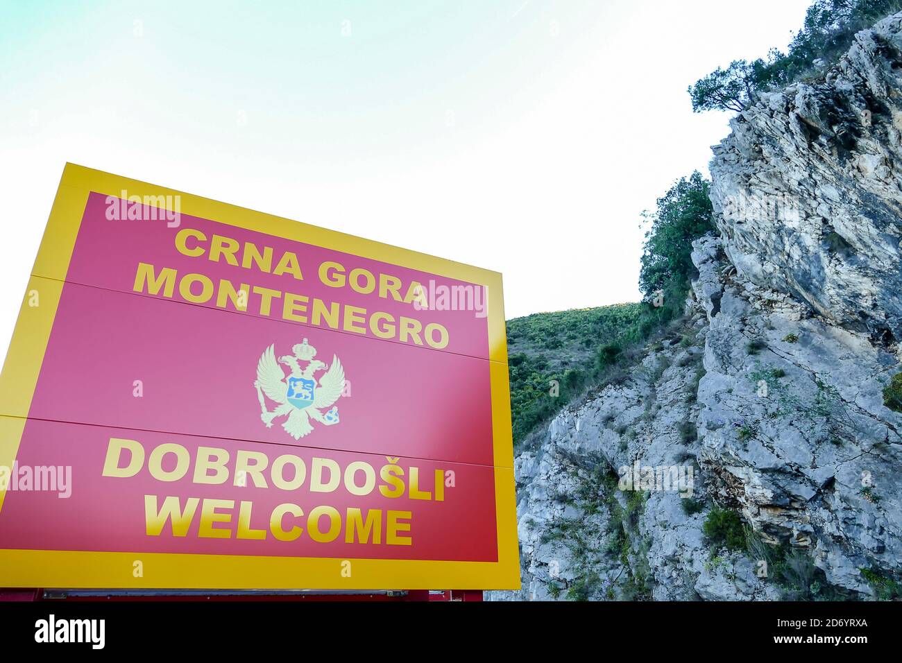 Road Sign Border, between Montenegro and Croatia border Stock Photo - Alamy