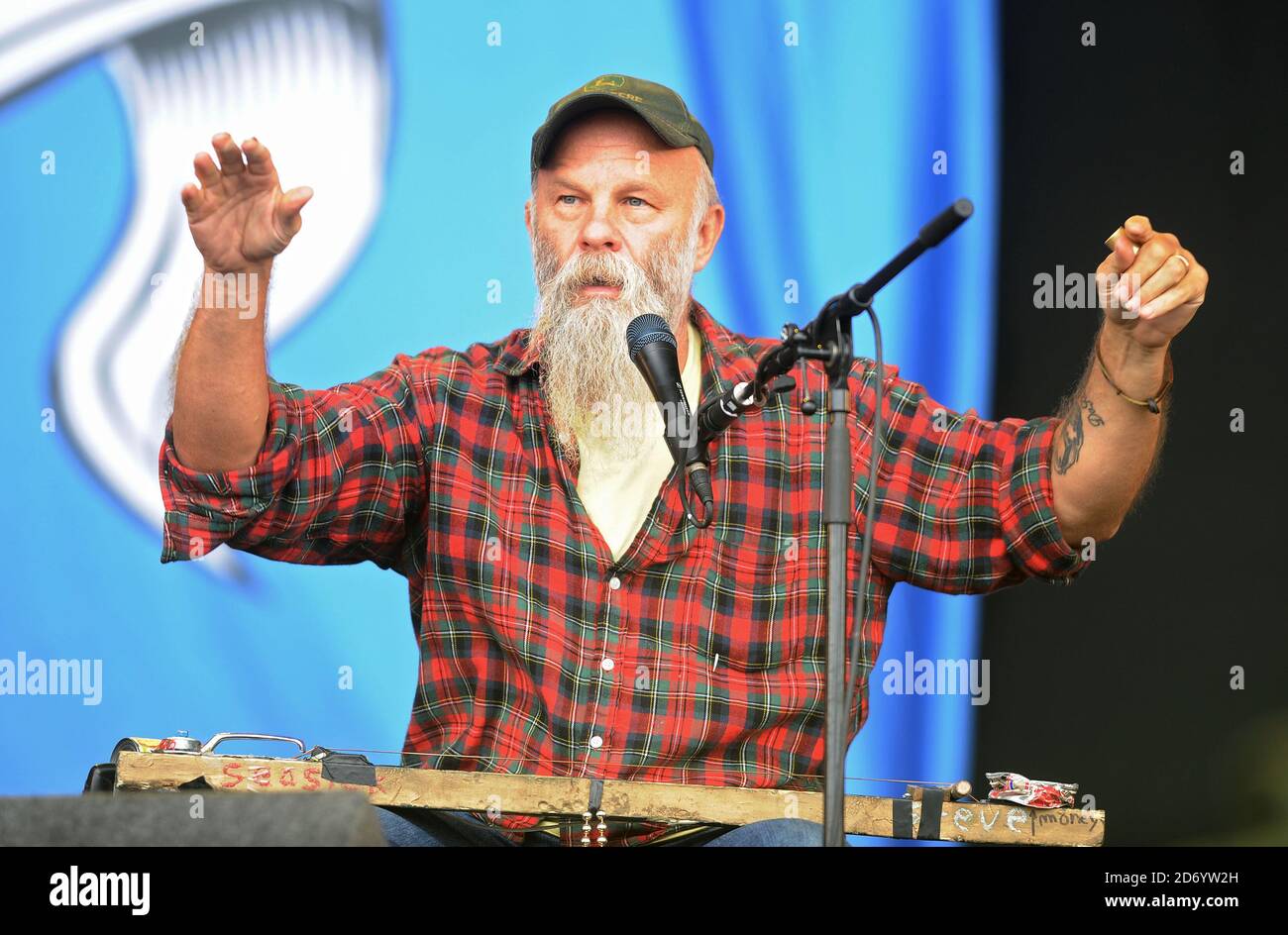 Seasick steve concert hi-res stock photography and images - Alamy